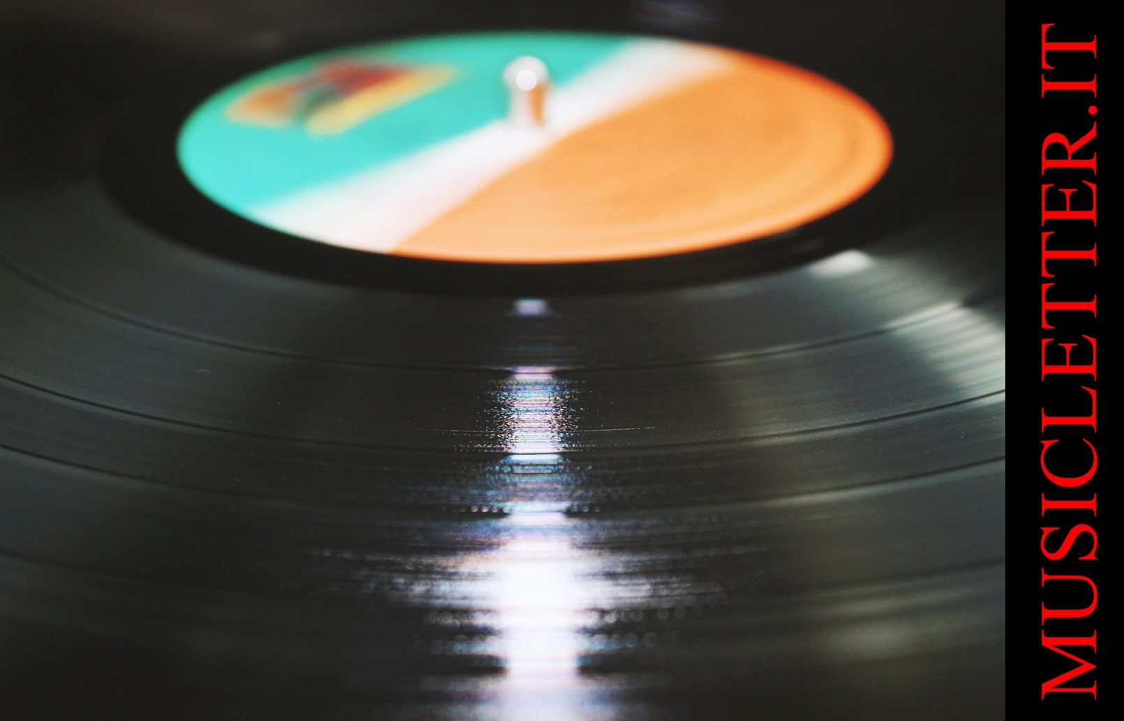 CD e vinili su Amazon: offerte e novità del momento • MUSICLETTER.IT